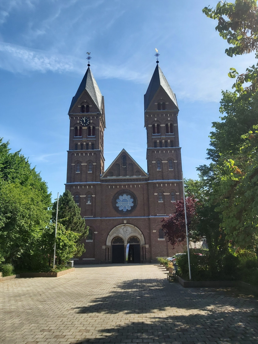 Linksrheinischer Jakobsweg – 2. Etappe von Wesseling nach Bonn - Tour ...
